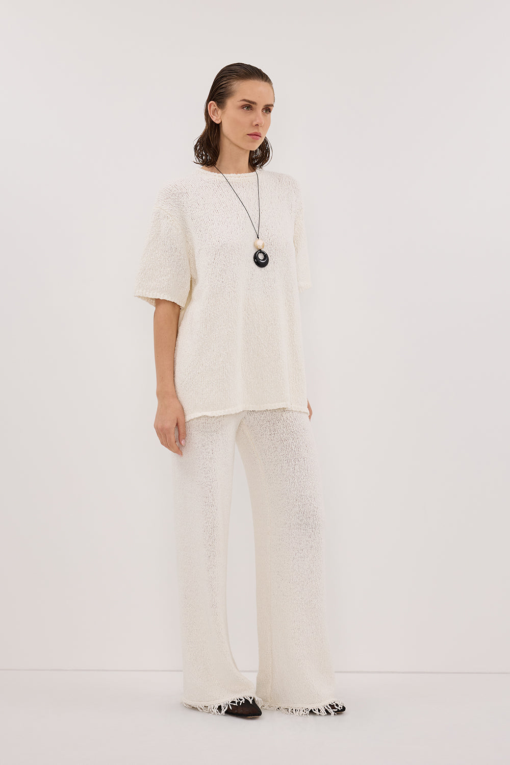 SUE OFF WHITE KNIT TEE – DISSH