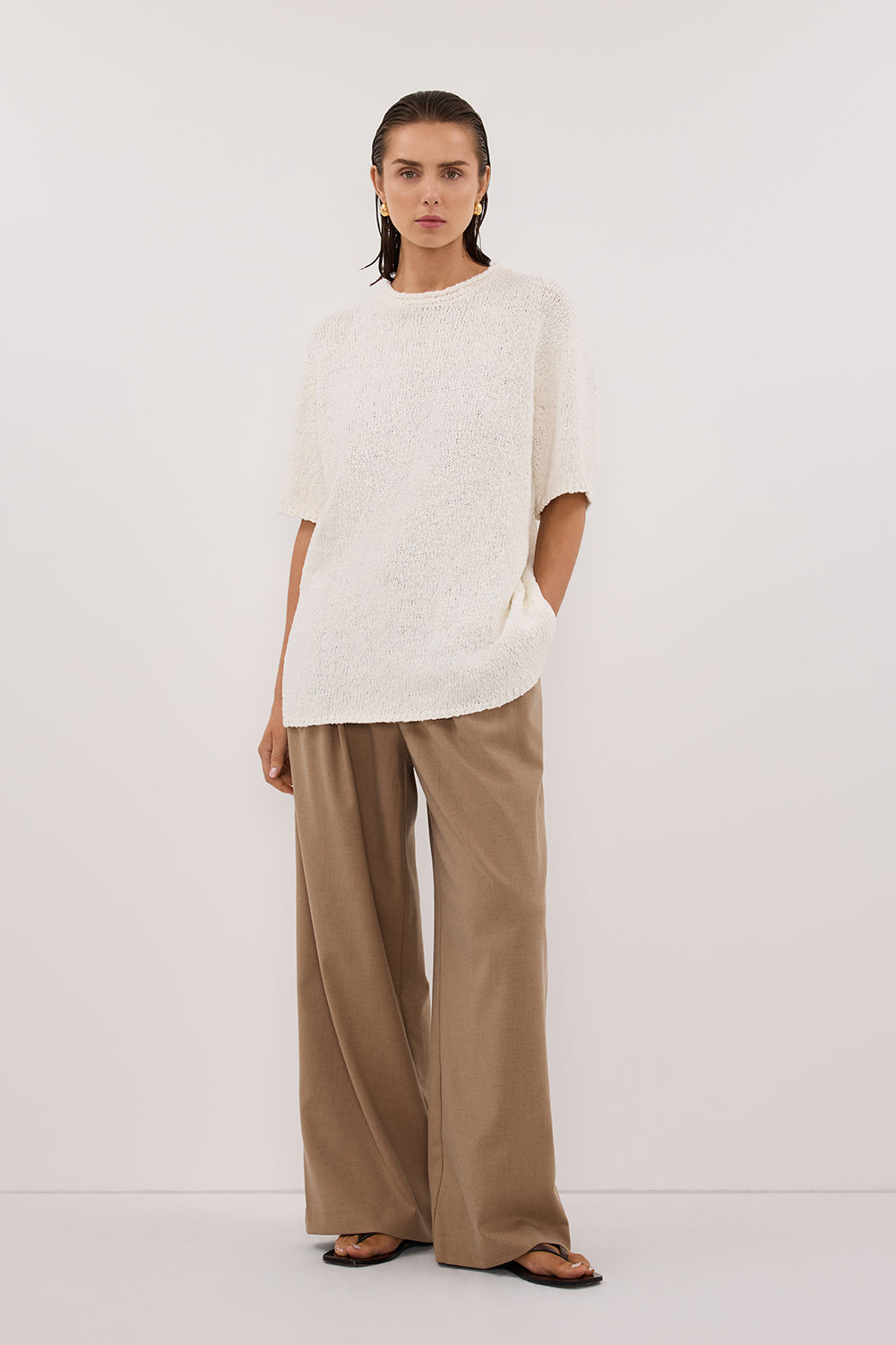 SUE OFF WHITE KNIT TEE – DISSH